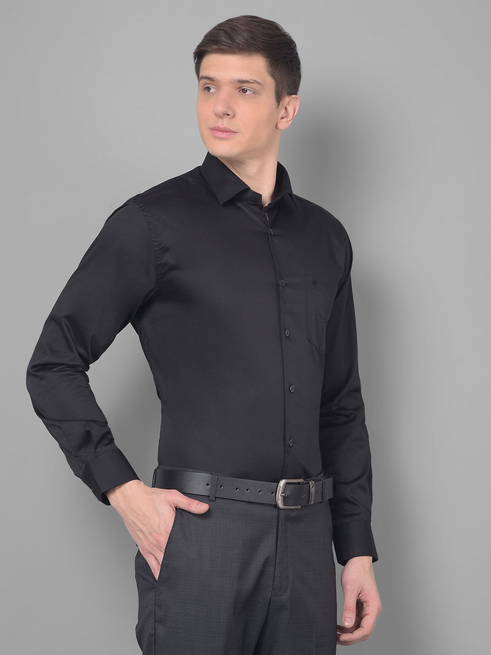 COBB SOLID BLACK SMART FIT FORMAL SHIRT